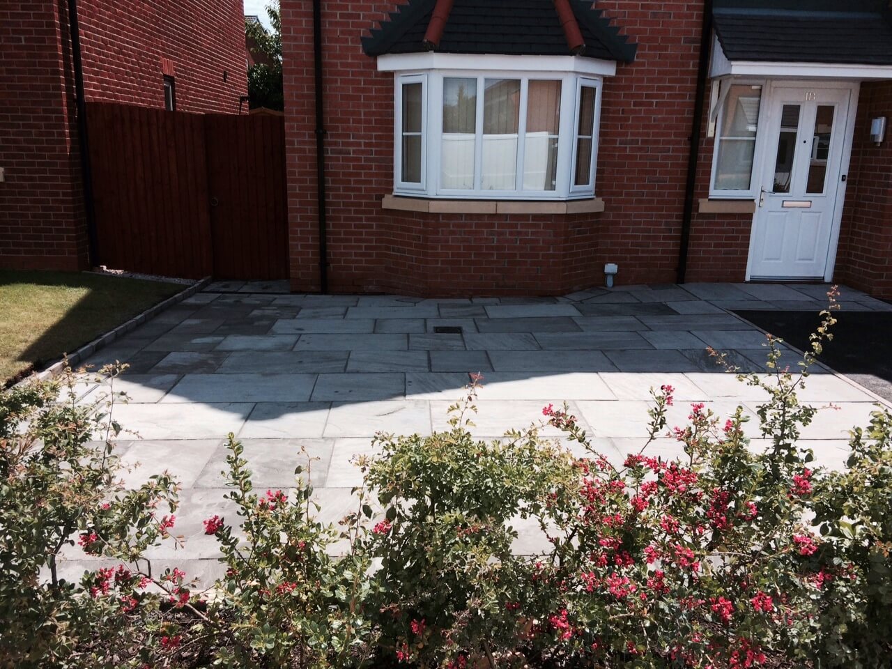 Natural Stone Driveways Liverpool | Abel LandscapesAbel Landscapes