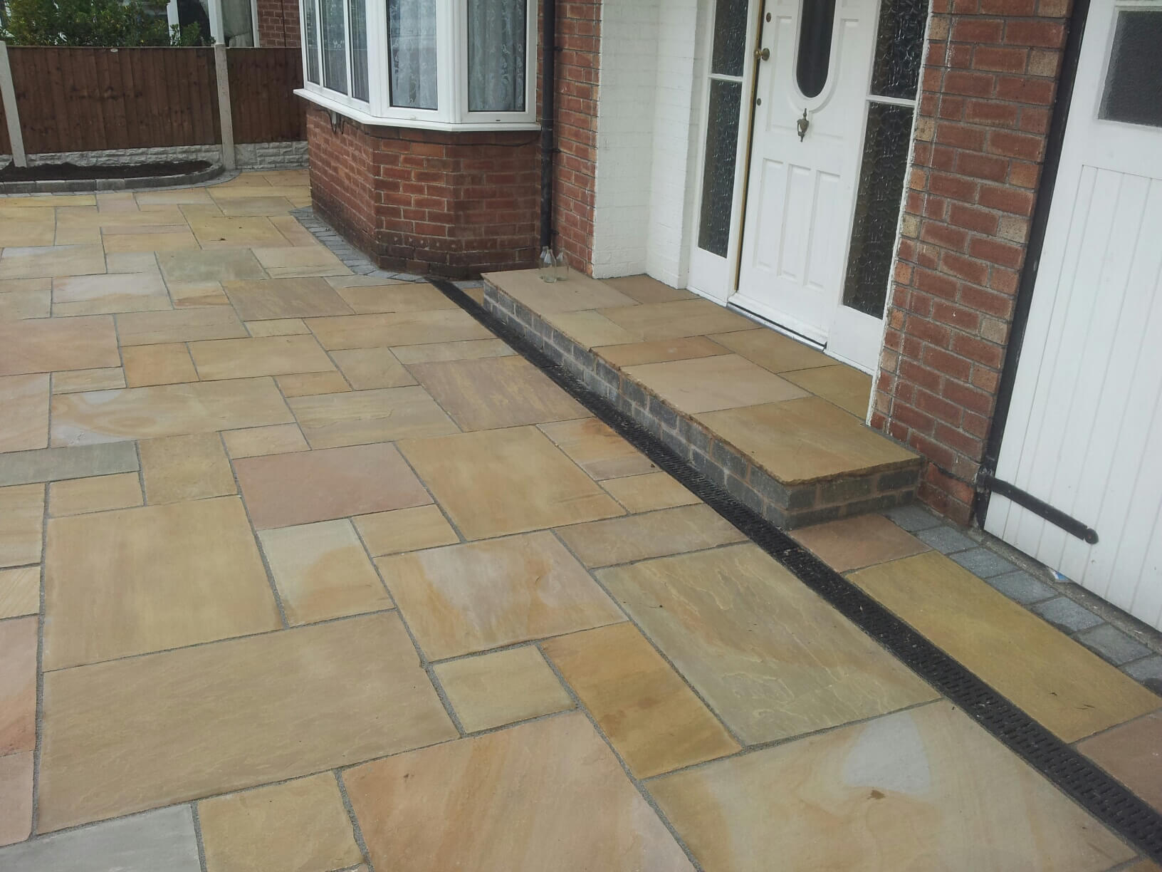 Natural Stone Driveways Liverpool | Abel LandscapesAbel Landscapes