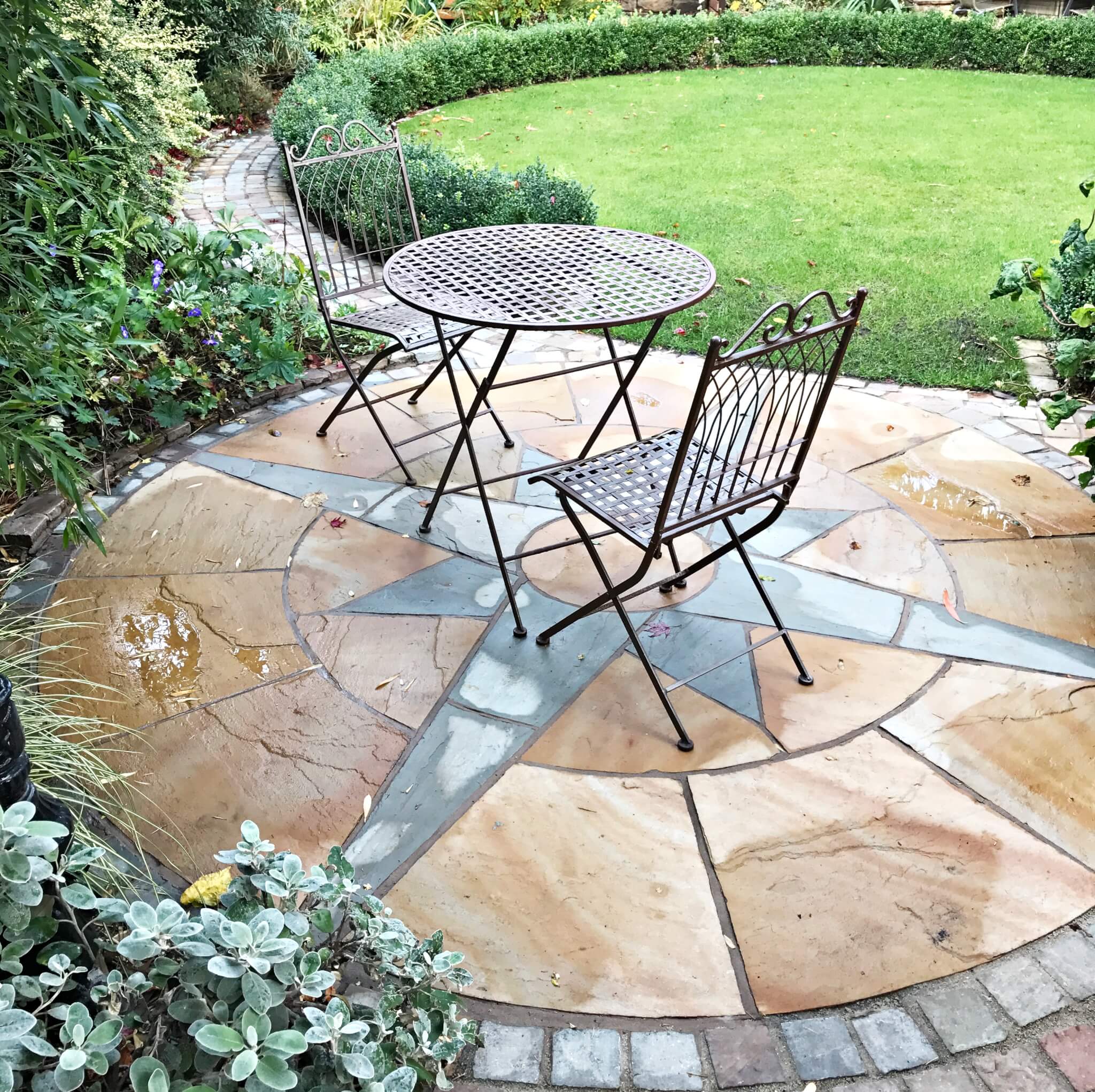 Circular Patios Liverpool | Abel LandscapesAbel Landscapes